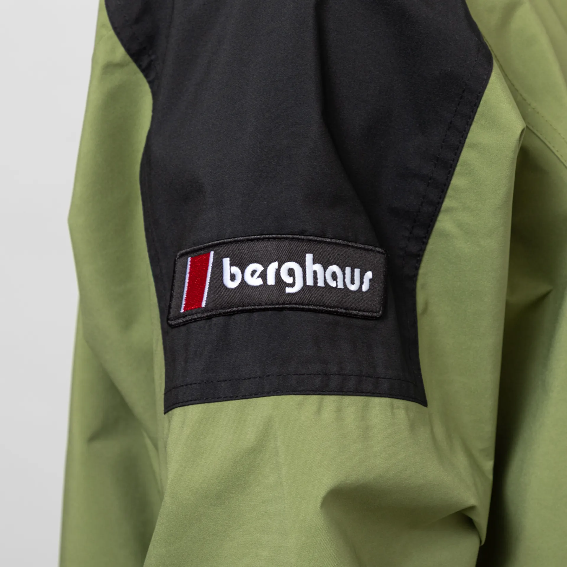 Berghaus Mens Meru Mountain GORE-TEX Jacket Green Black