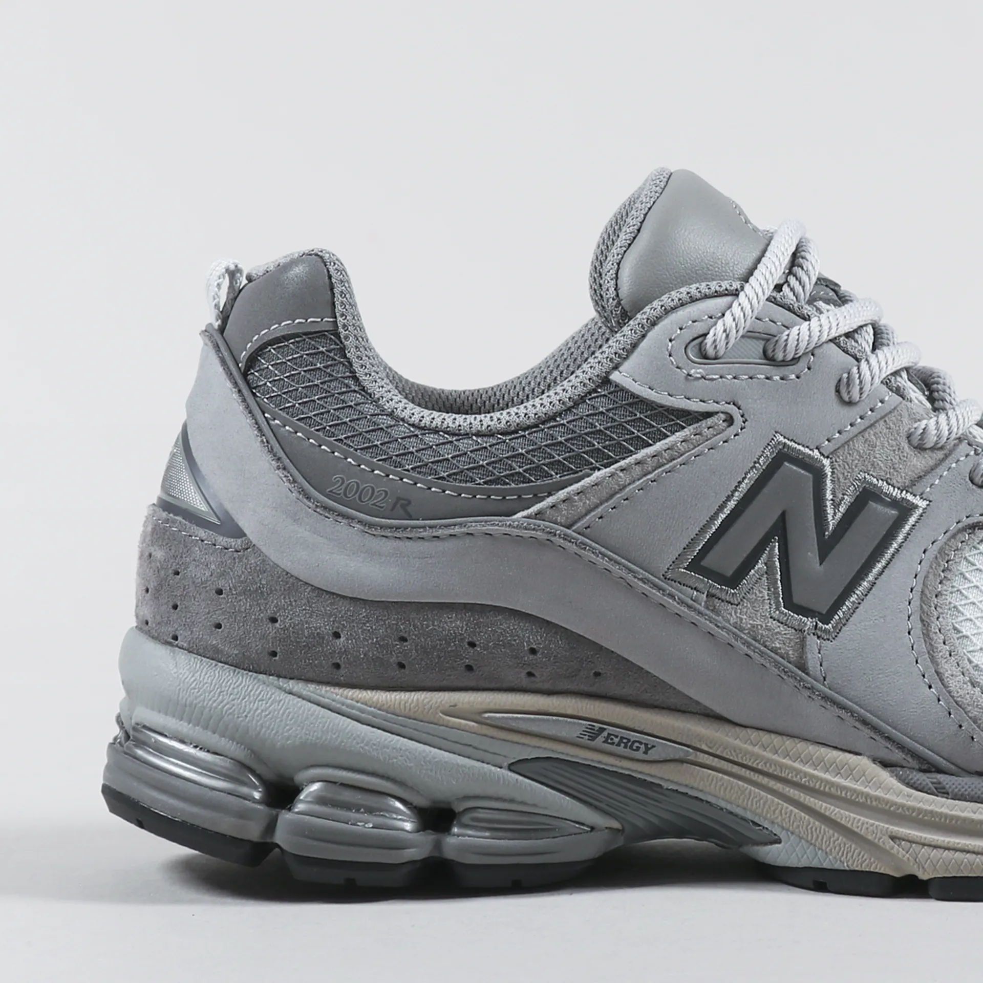 New Balance Mens 2002R Shoes Grey Dark Silver Summer Fog