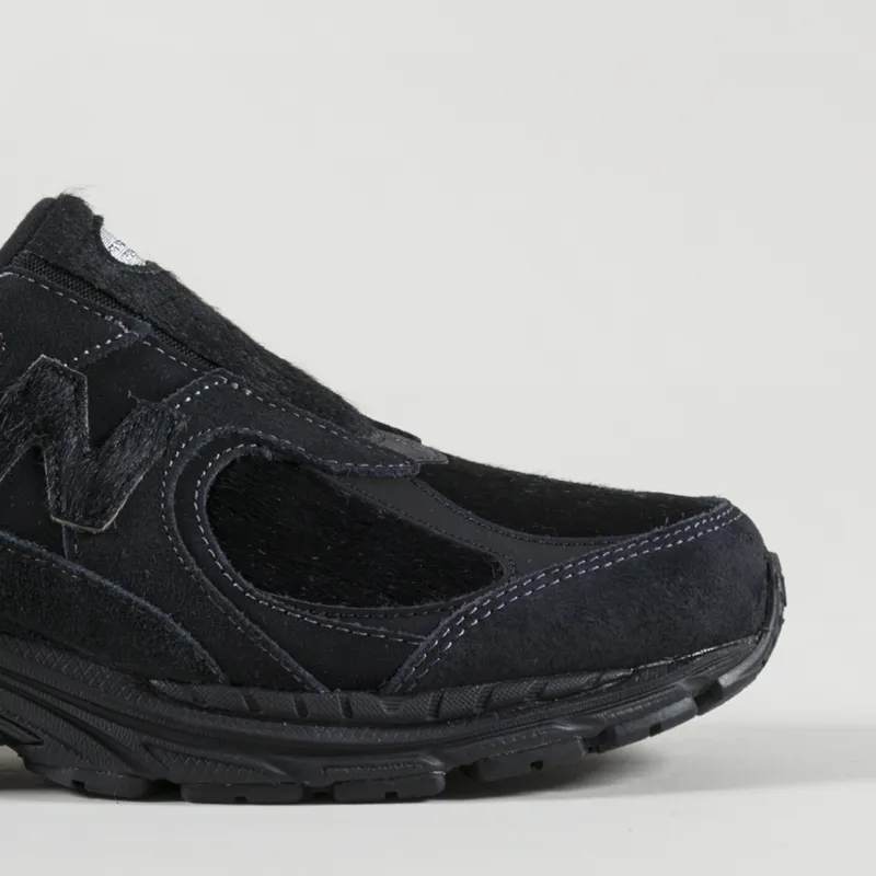 New Balance Mens Lifestyle Running 2002RM Mule Shoes Black
