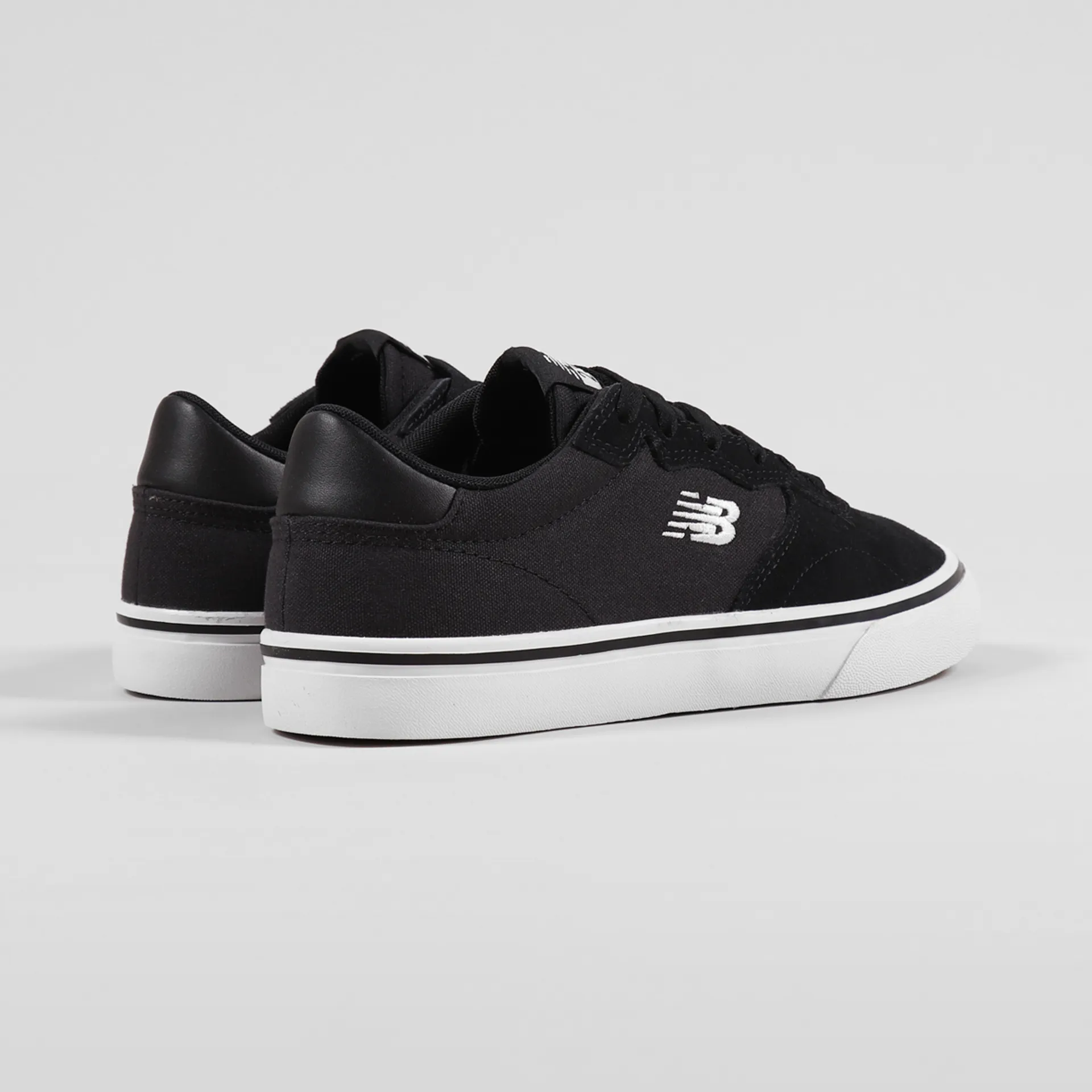 New Balance Numeric Mens Suede Canvas 232 Shoes Black White