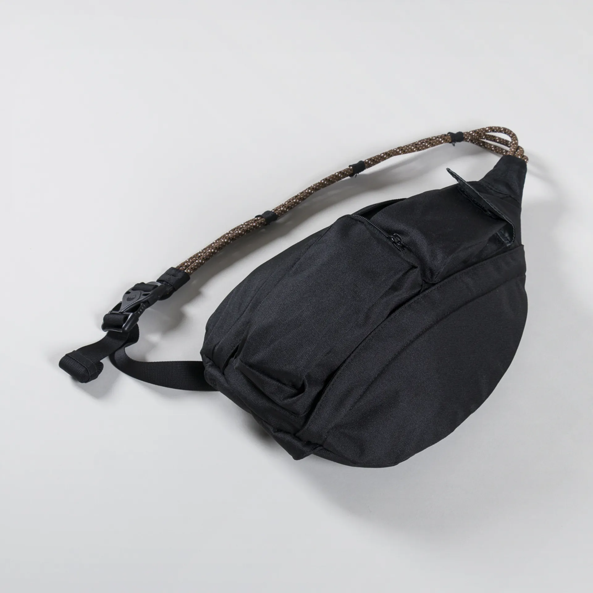 Kavu Unisex Mini Rope Sling Shoulder Bag Jet Black