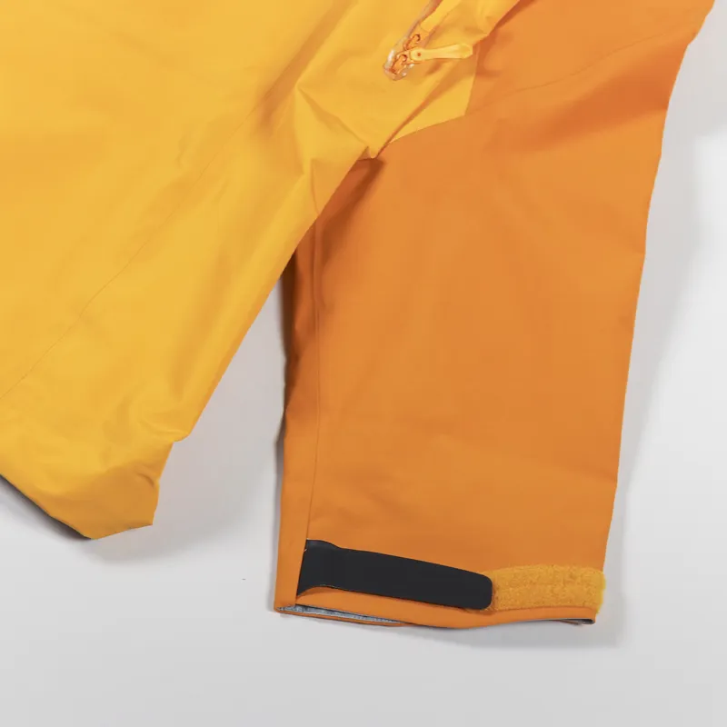 Arcteryx Mens GORE-TEX PRO Alpha AR Jacket Wildchild Orange