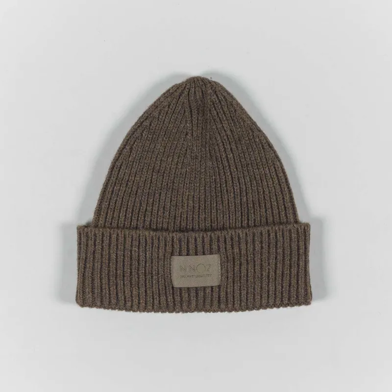 No Nationality 07 Bob Beanie Pyramid Brown