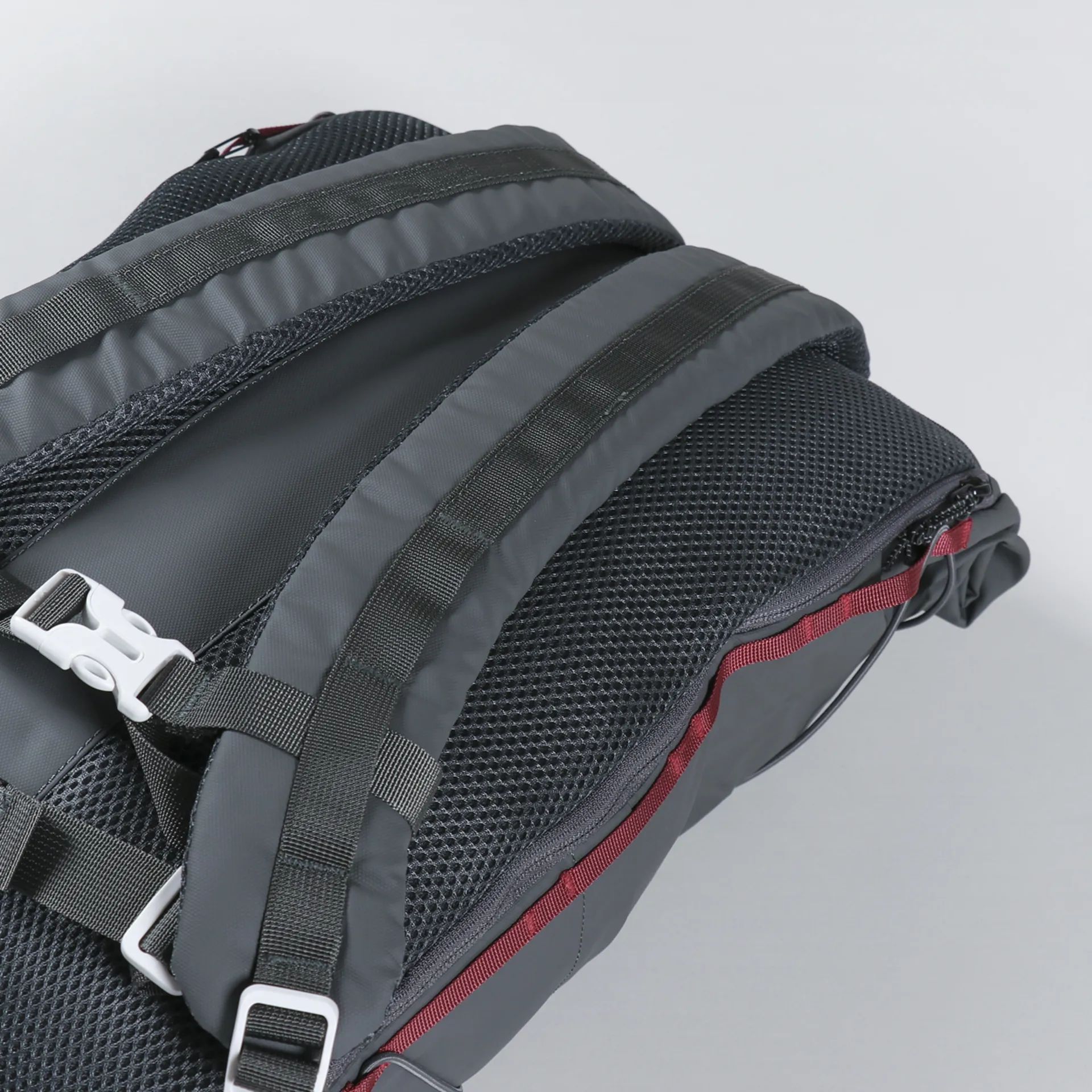 Elliker Dayle Roll Top Backpack 21/25L Grey