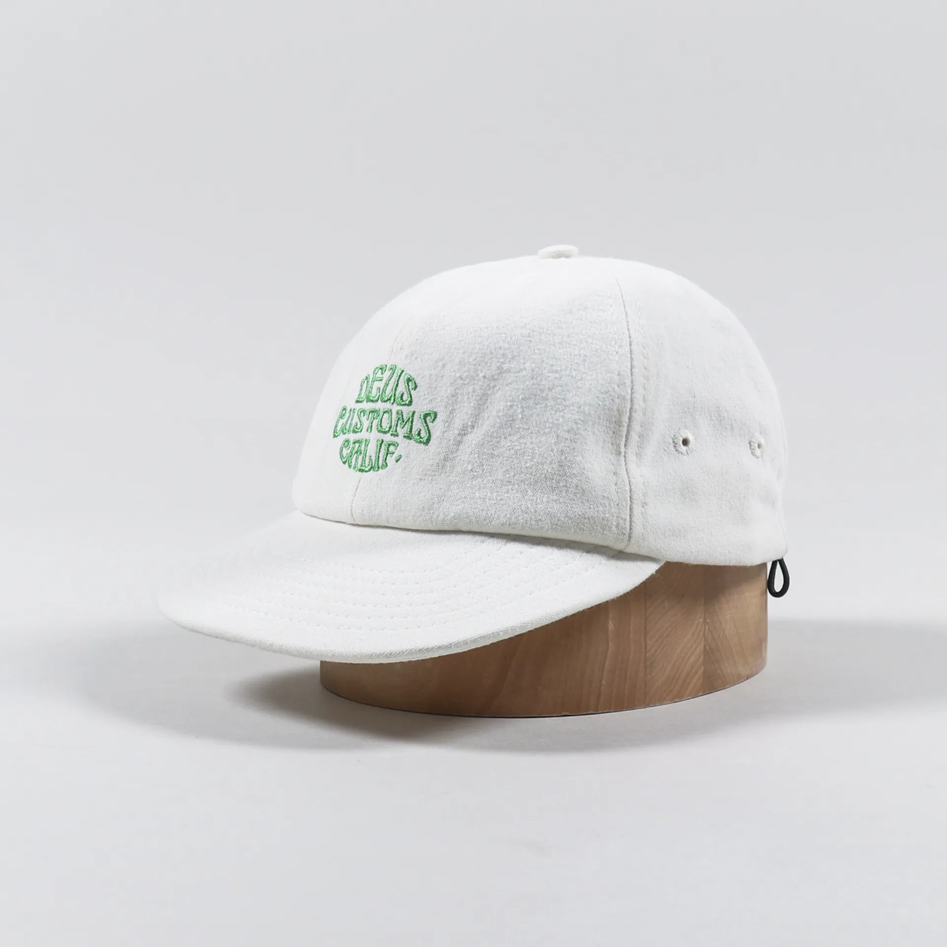 Deus Ex Machina Garden Logo Cap Natural White