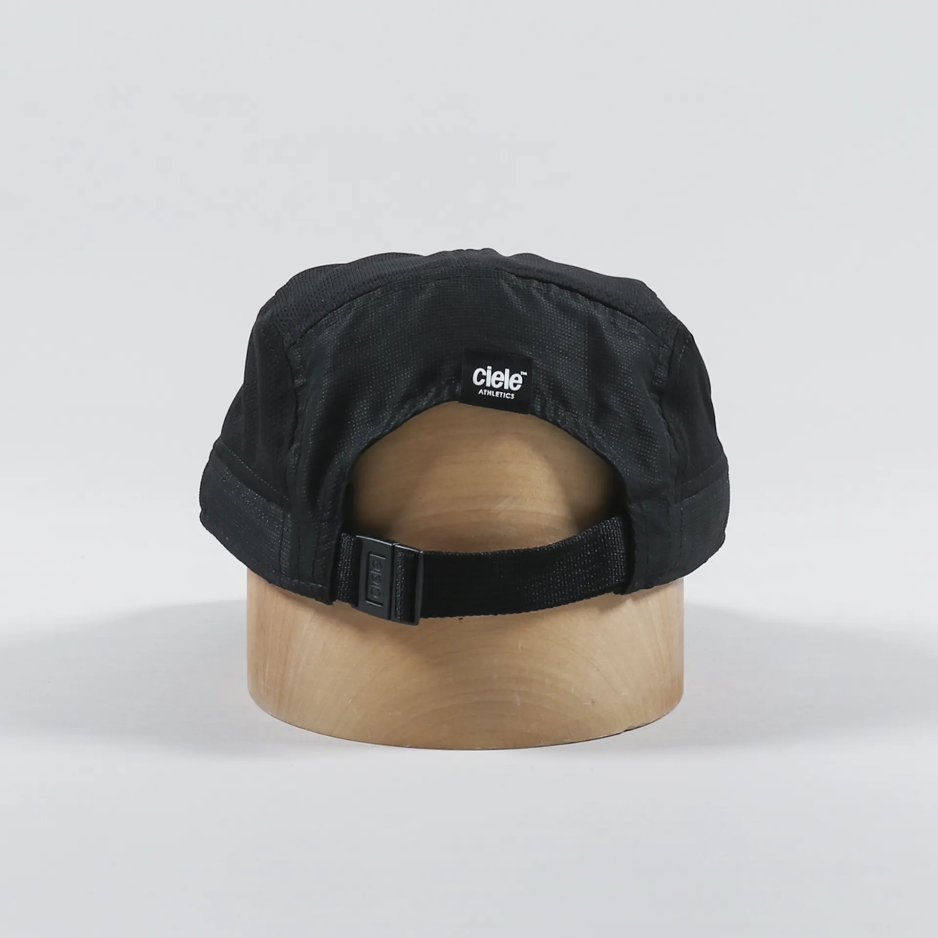 Ciele Athletics Logo GOCap Century Shadowcast Black