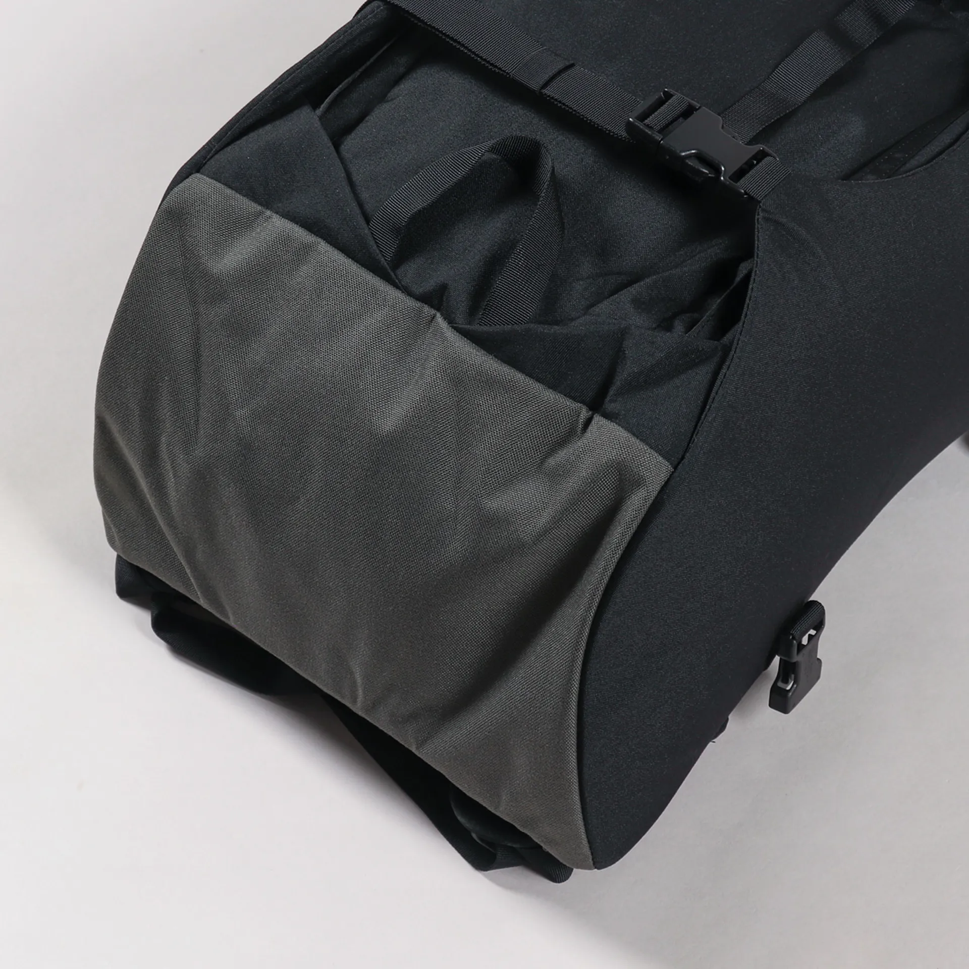 Osprey Lifestyle Rucksack Heritage Scarab 30 Backpack Black