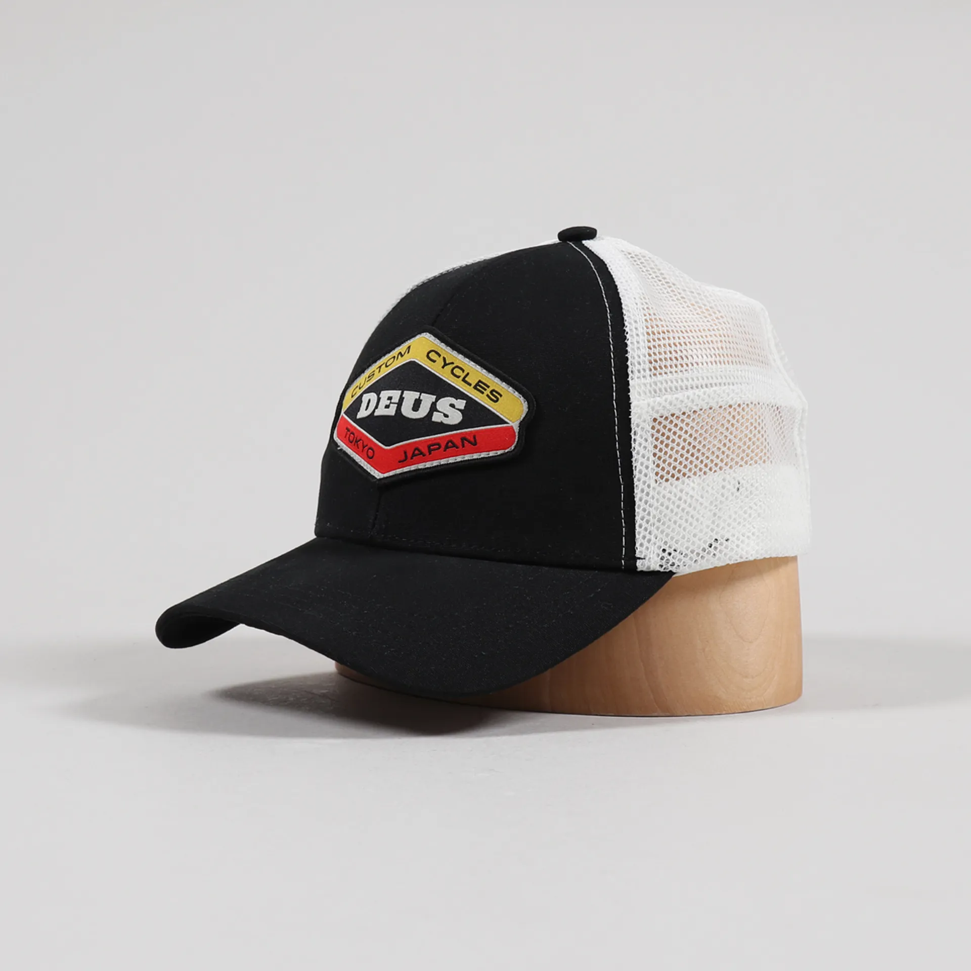 Deus Ex Machina Mens Loco Logo Trucker Hat Black Cap