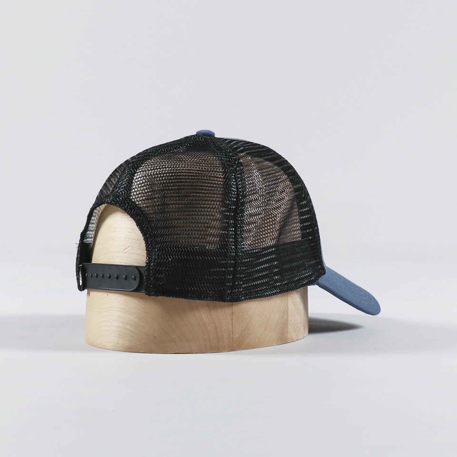 The North Face Mudder Trucker Cap Shady Blue