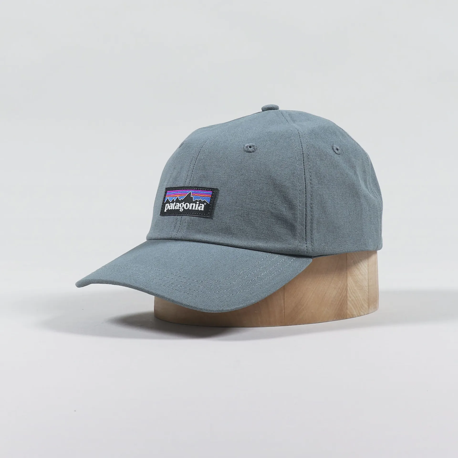 Patagonia Mens P-6 Label Logo Trad Cap Plume Grey Hat