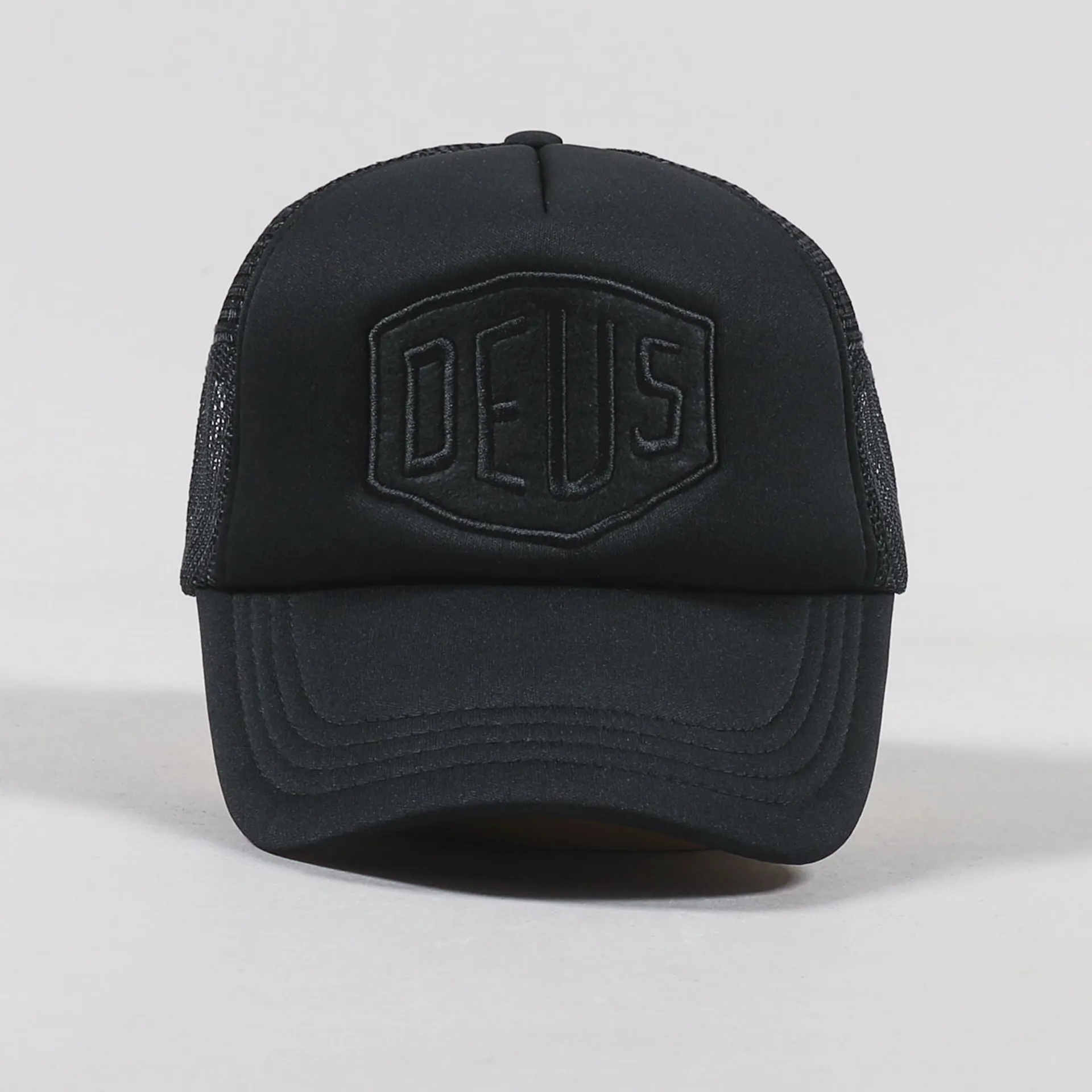 Deus Ex Machina Mens Fleece Shield Logo Trucker Cap Black Hat