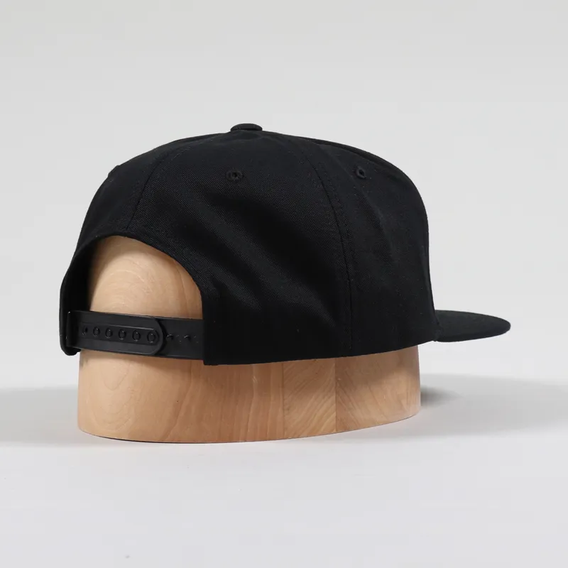 Snapback hat store
