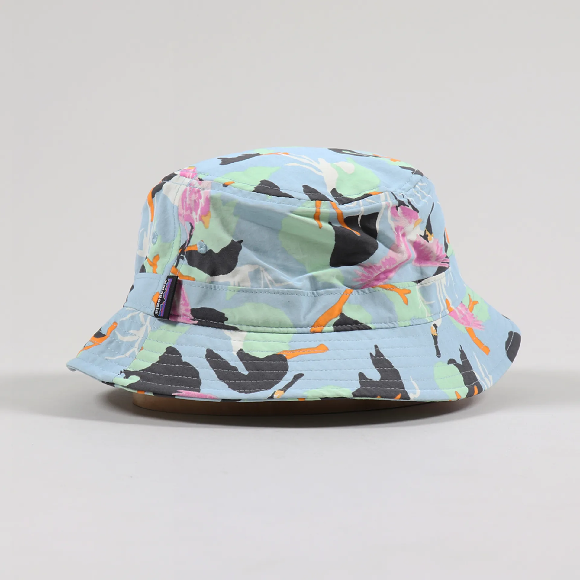 Patagonia Mens Wavefarer Bucket Hat Spoonbills Big Sky Blue