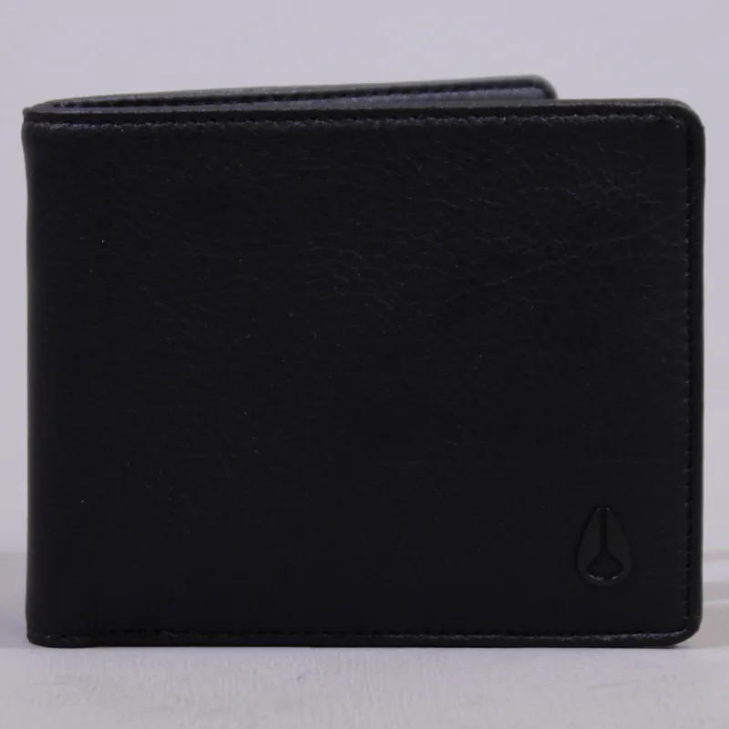 Big wallets store