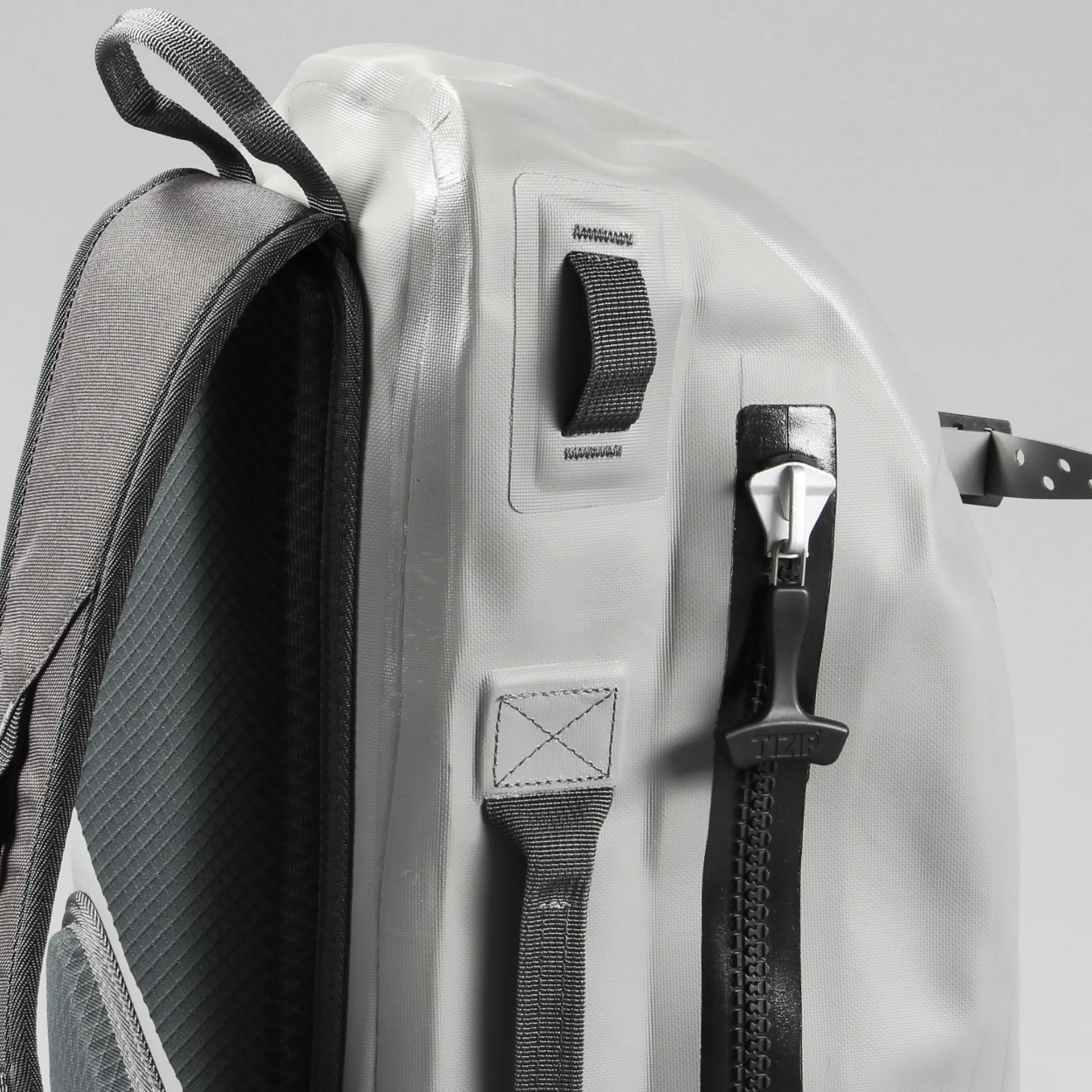 Patagonia Waterproof Stormfront Sling Bag 20L Feather Grey