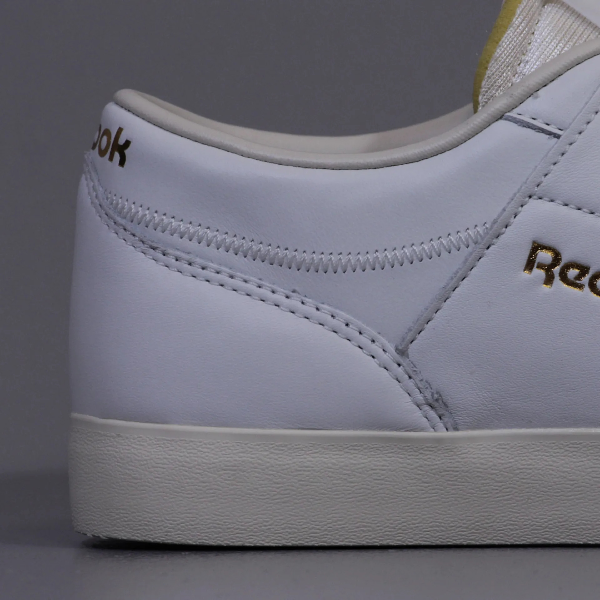 Reebok Reserve Mens Workout Low Clean FVS Skate Shoes Vulc Sole