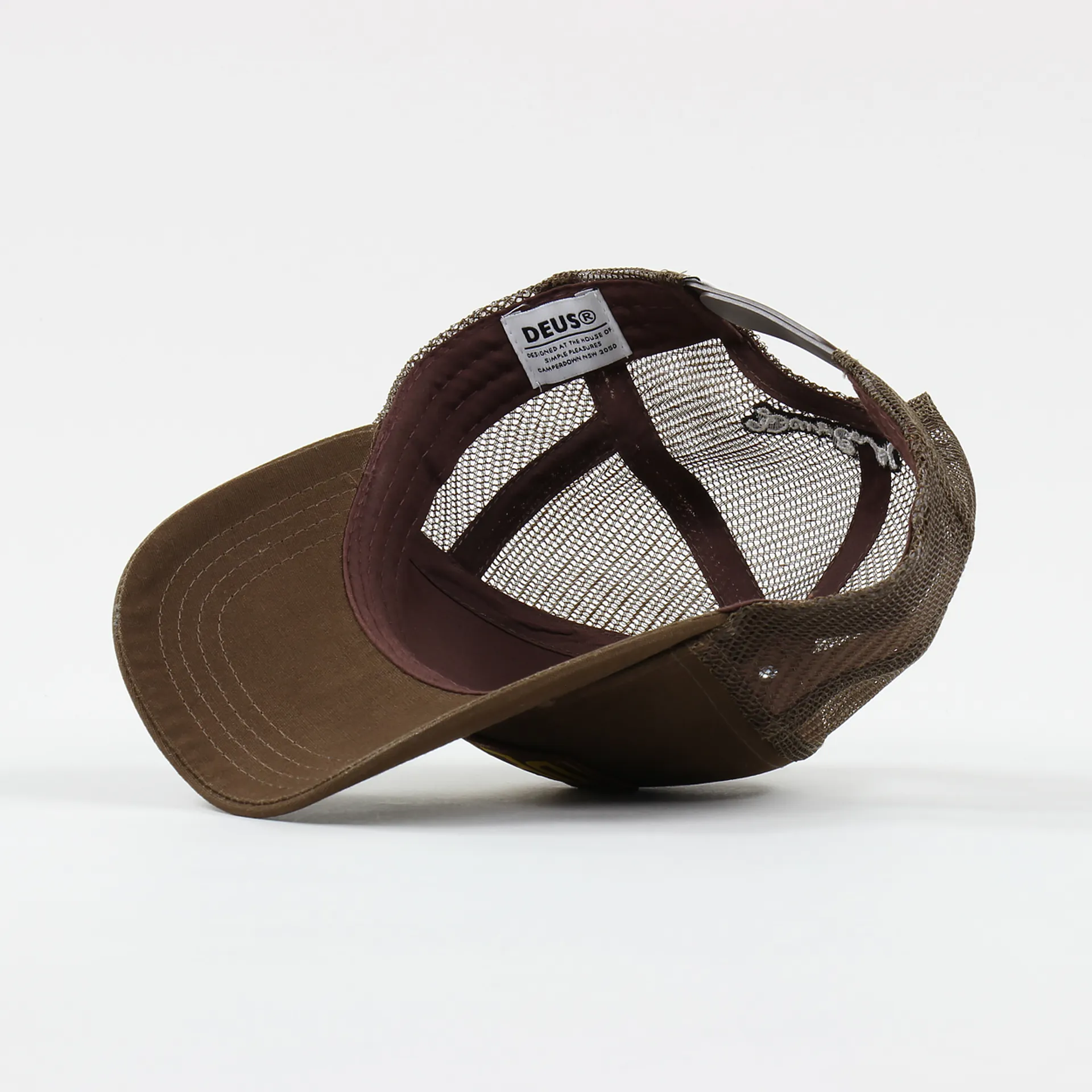 Deus Ex Machina Mens Woven Shield Logo Trucker Cap Hat Brown